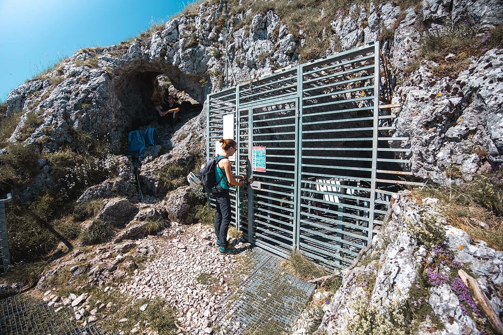 Monte Cucco Caves: discover Umbria’s best-kept secret (2022)